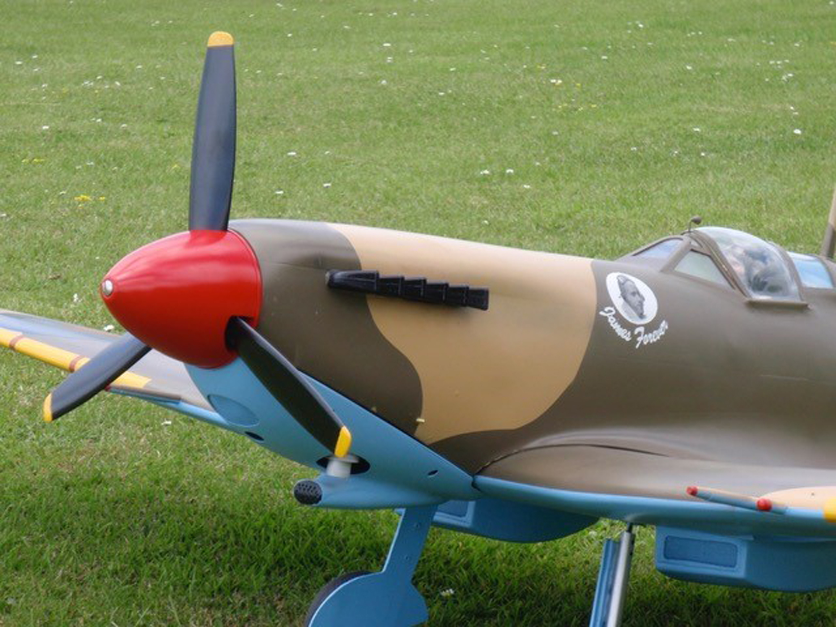 Model plane parts, radio control components for model planes